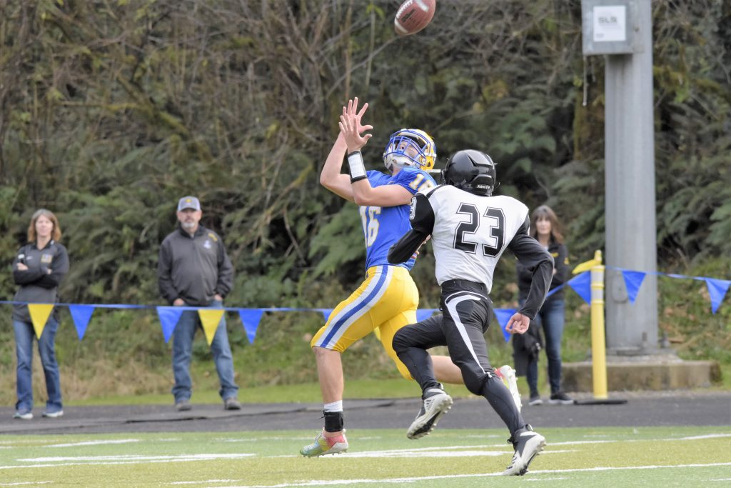 Boomers Advance To 2A Quarterfinals With Win Over Raiders - Small Town ...